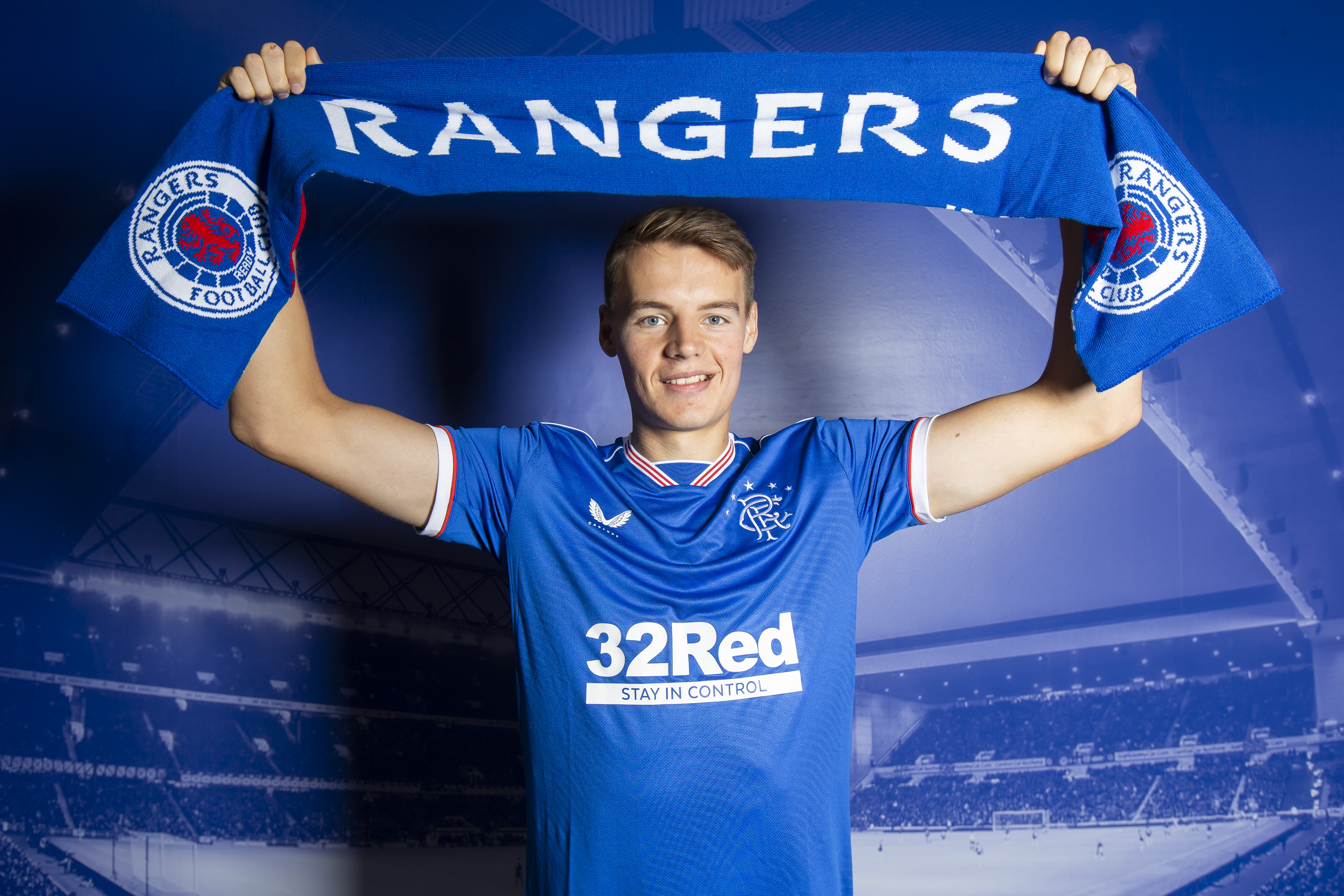 Lewis Mayo Signs Contract Extension. | FollowFollow.com