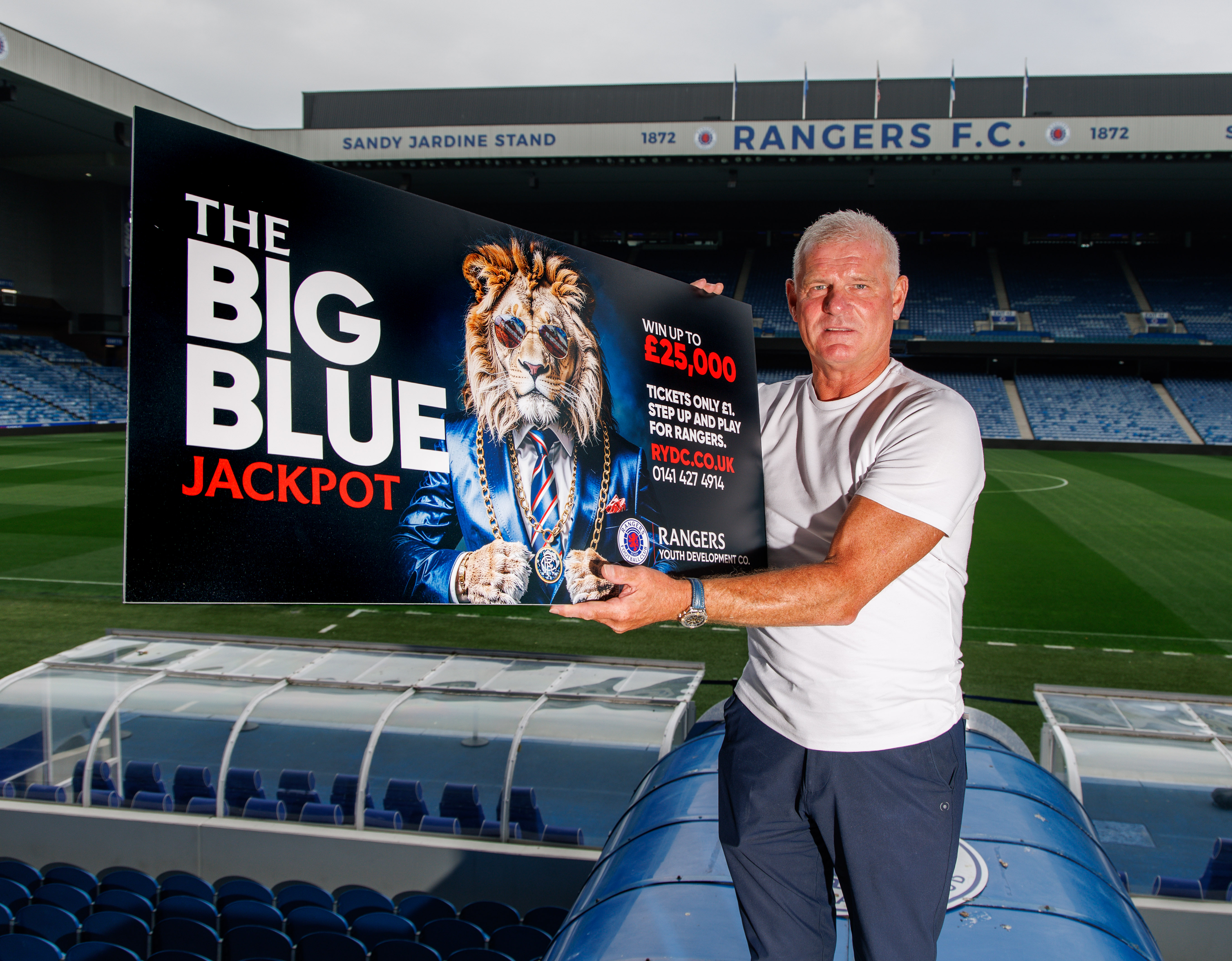 Gers Legend Ian Durrant Launches New Rangers Lotto Prize - Win A ...