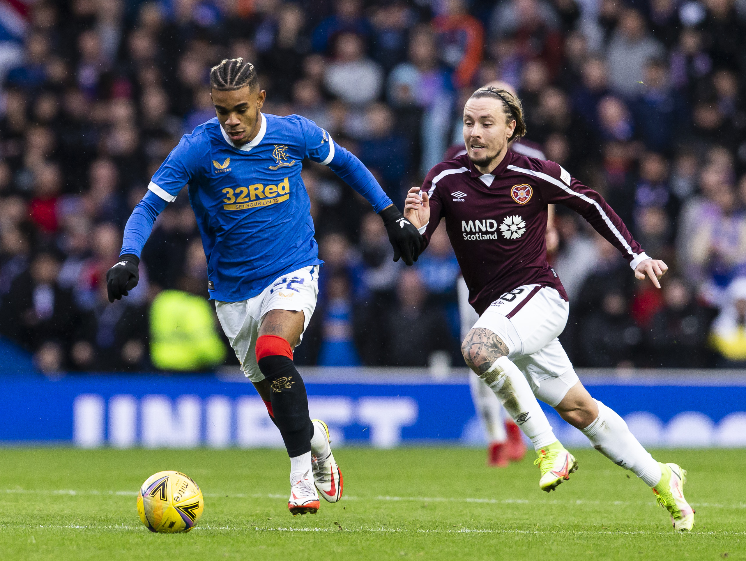 Juninho Bacuna | Rangers Football Club