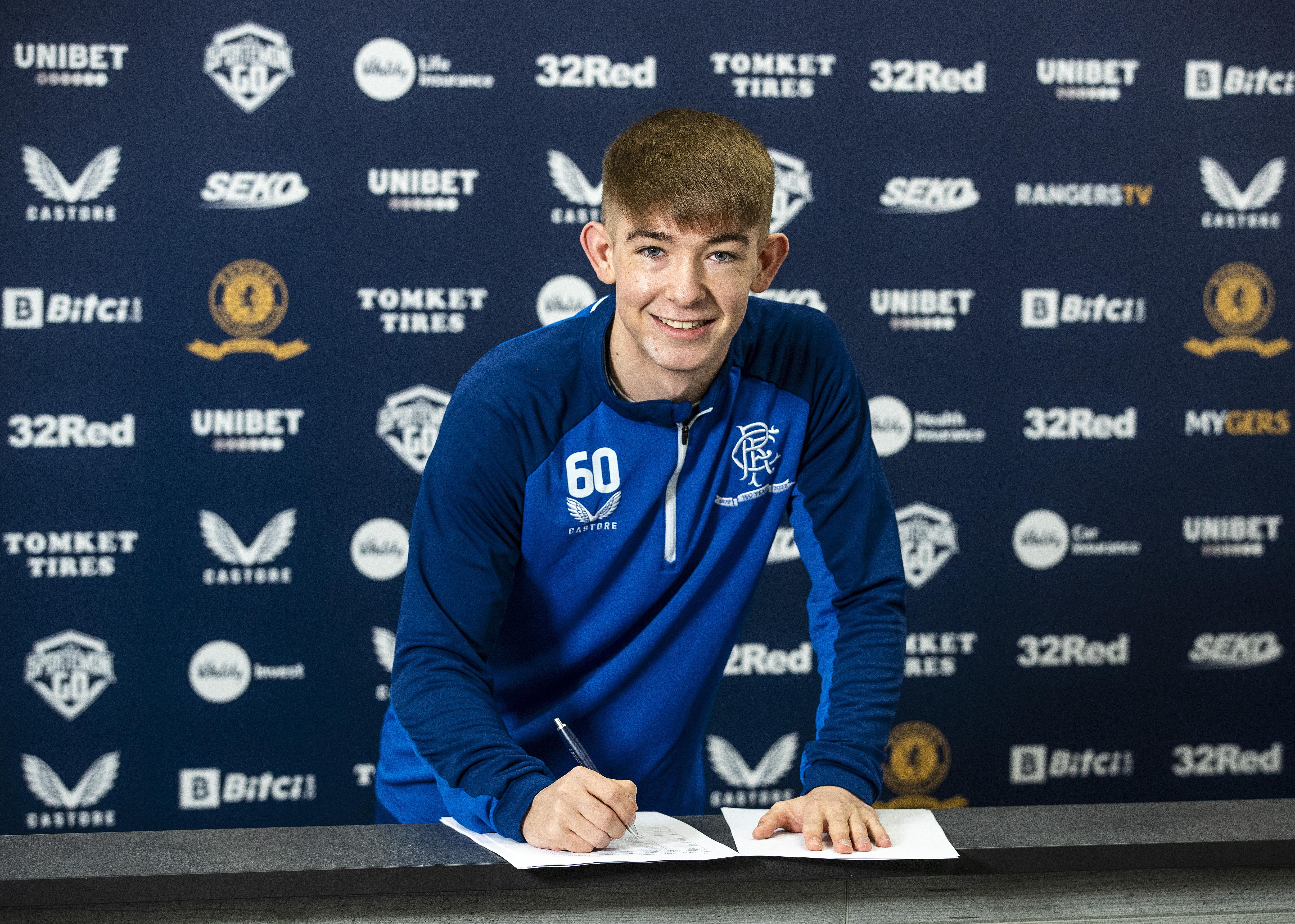 Robbie Fraser Signs Contract Extension | Rangers Football Club