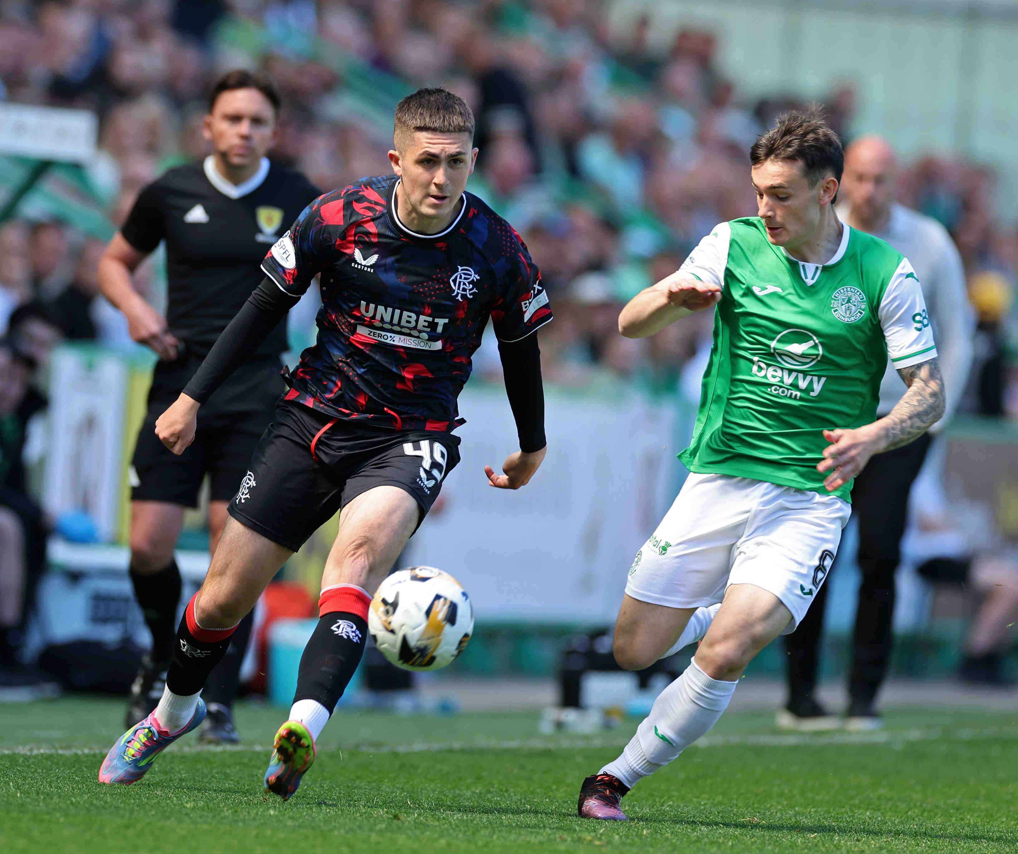Gallery: Gers Draw With Hibs In Edinburgh | Rangers Football Club