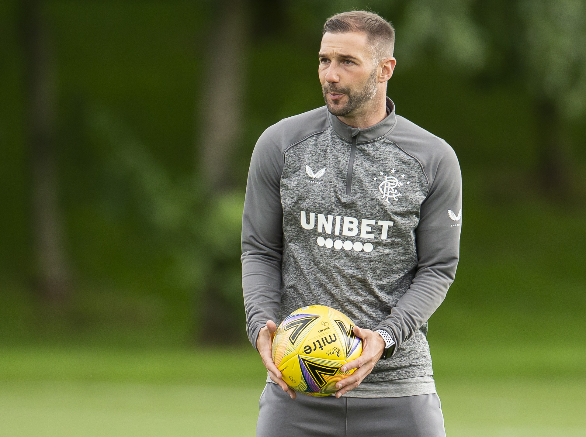 Gilmour and Thomson Outline New ‘B-Team’ | Rangers Football Club