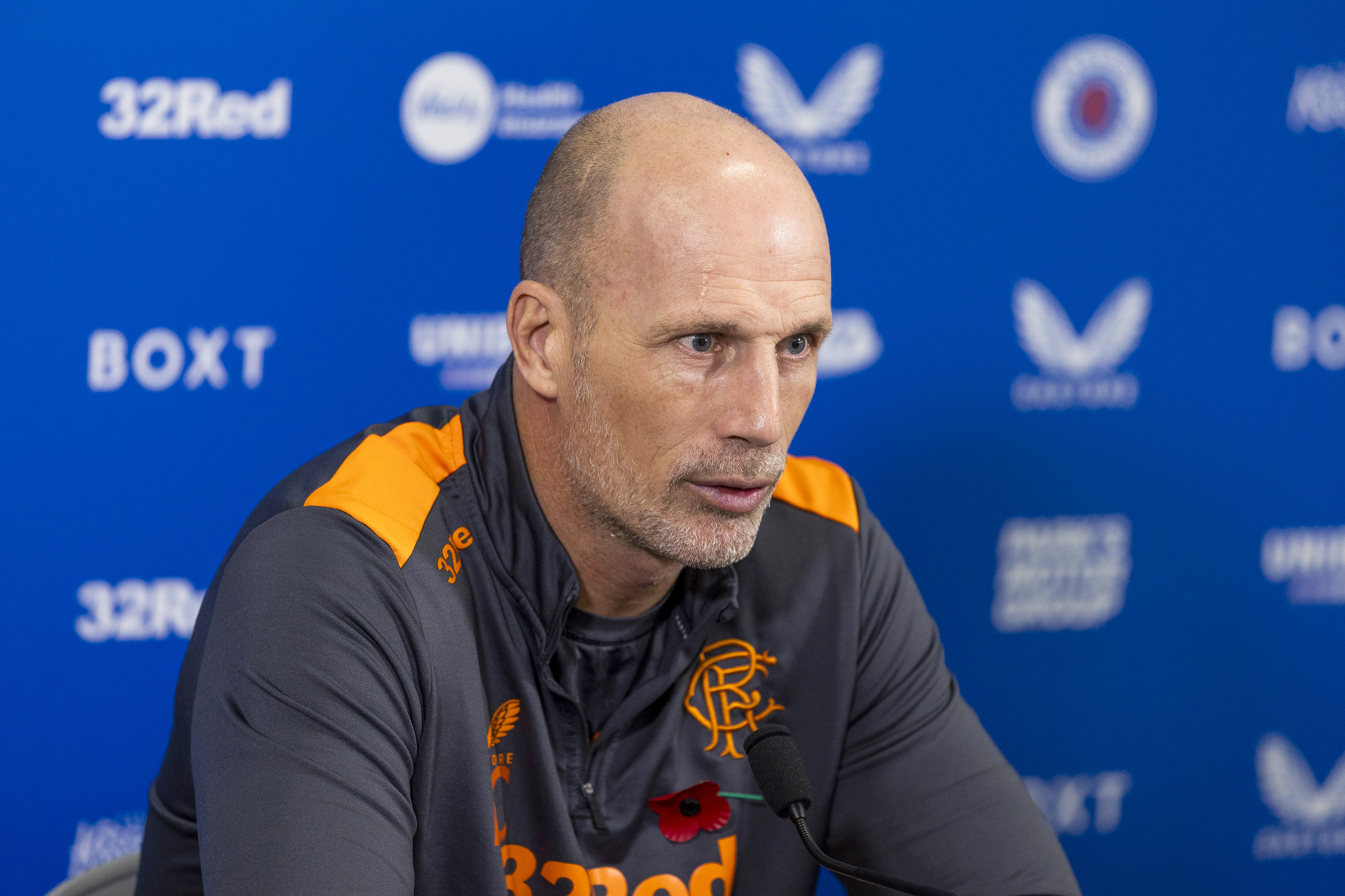 Clement Challenges Squad to Keep Improving | Rangers Football Club