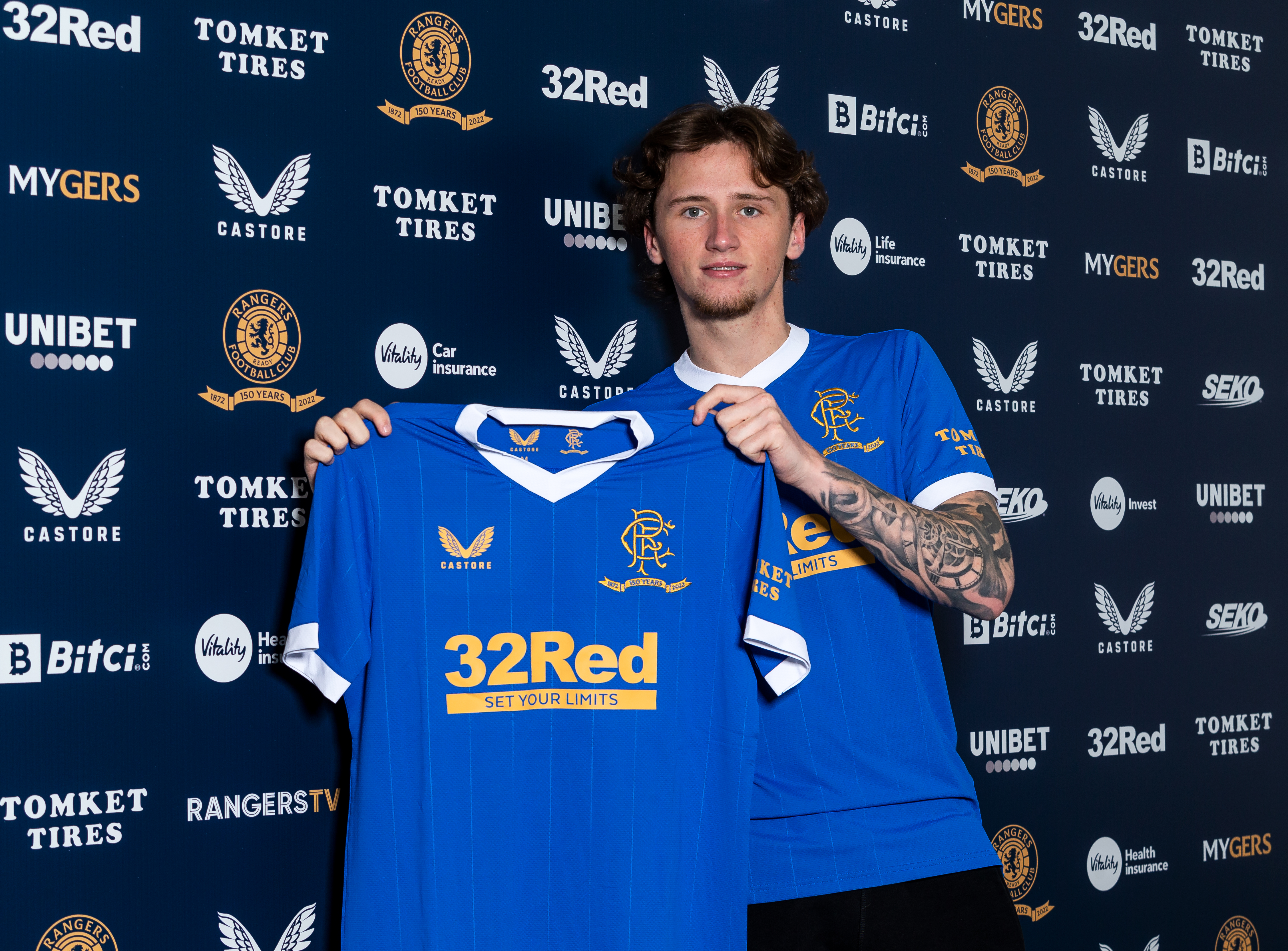 Alex Lowry Signs New Contract | Rangers Football Club