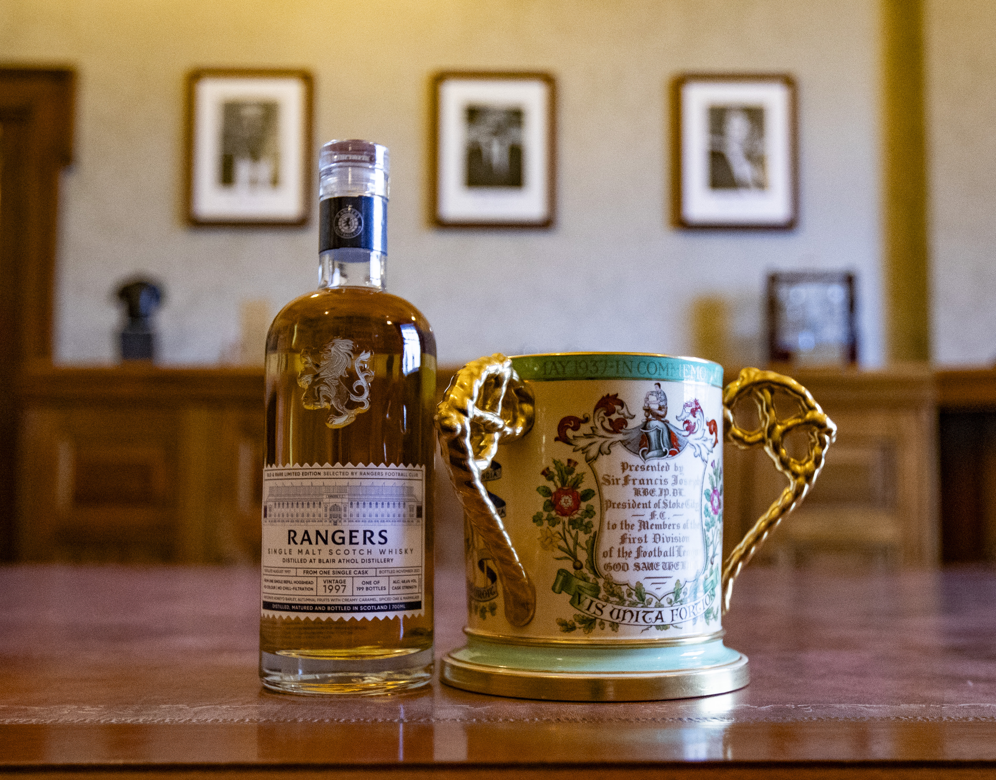 Loving cup ceremony | FollowFollow.com