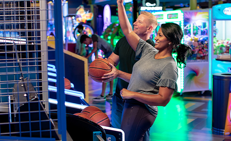 Friday Night Fun & Games | Main Event