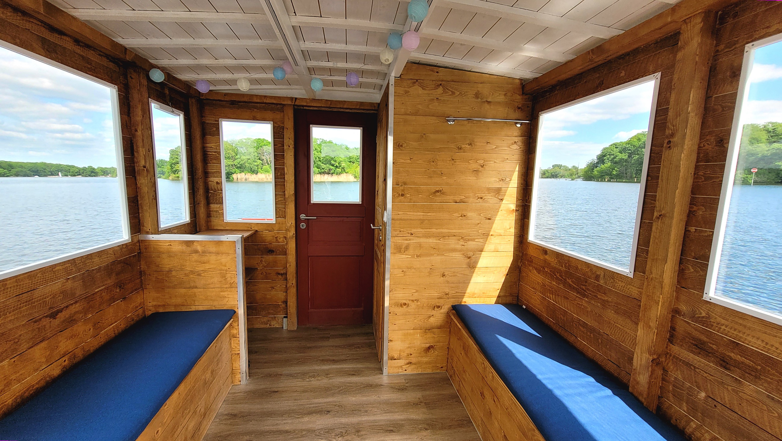 Barbecue Raft Berlin | Raft Rental Spandau