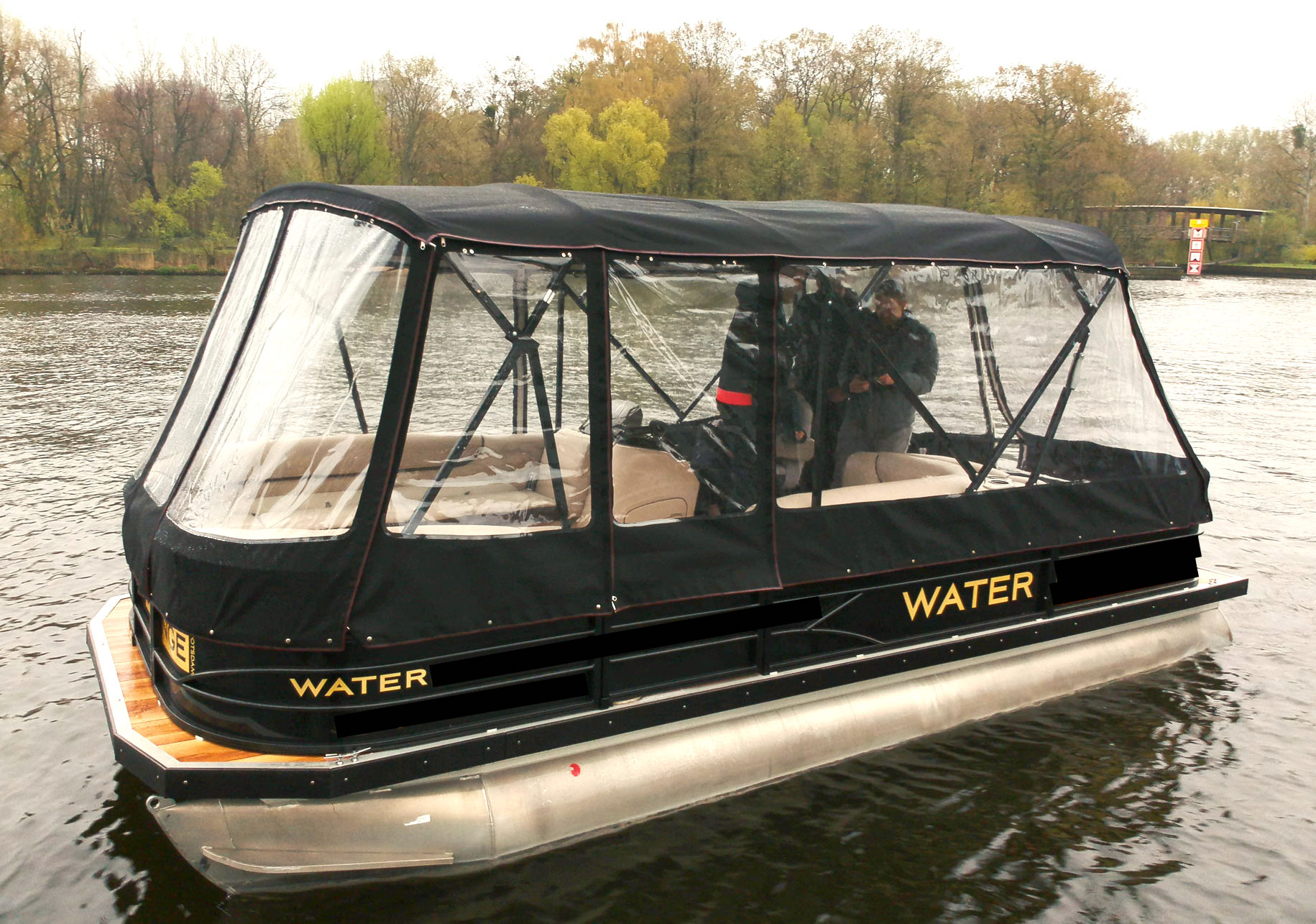 Mietet Euch ein Floß in Berlin | Bootsverleih