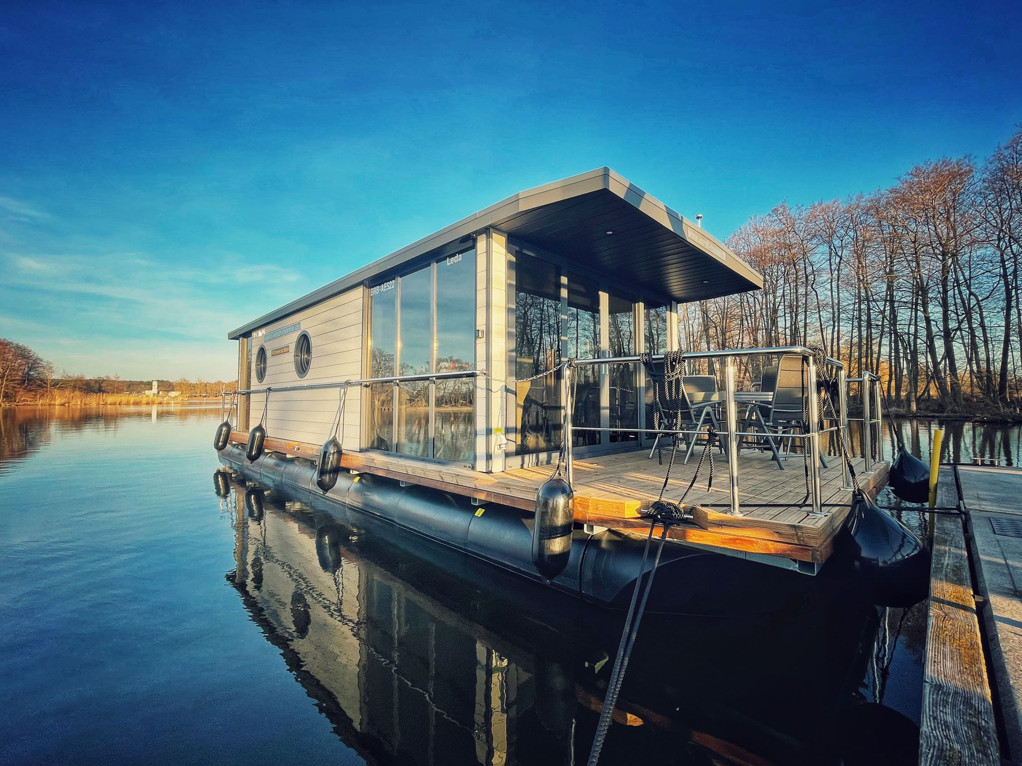 Houseboat Leda in Werder