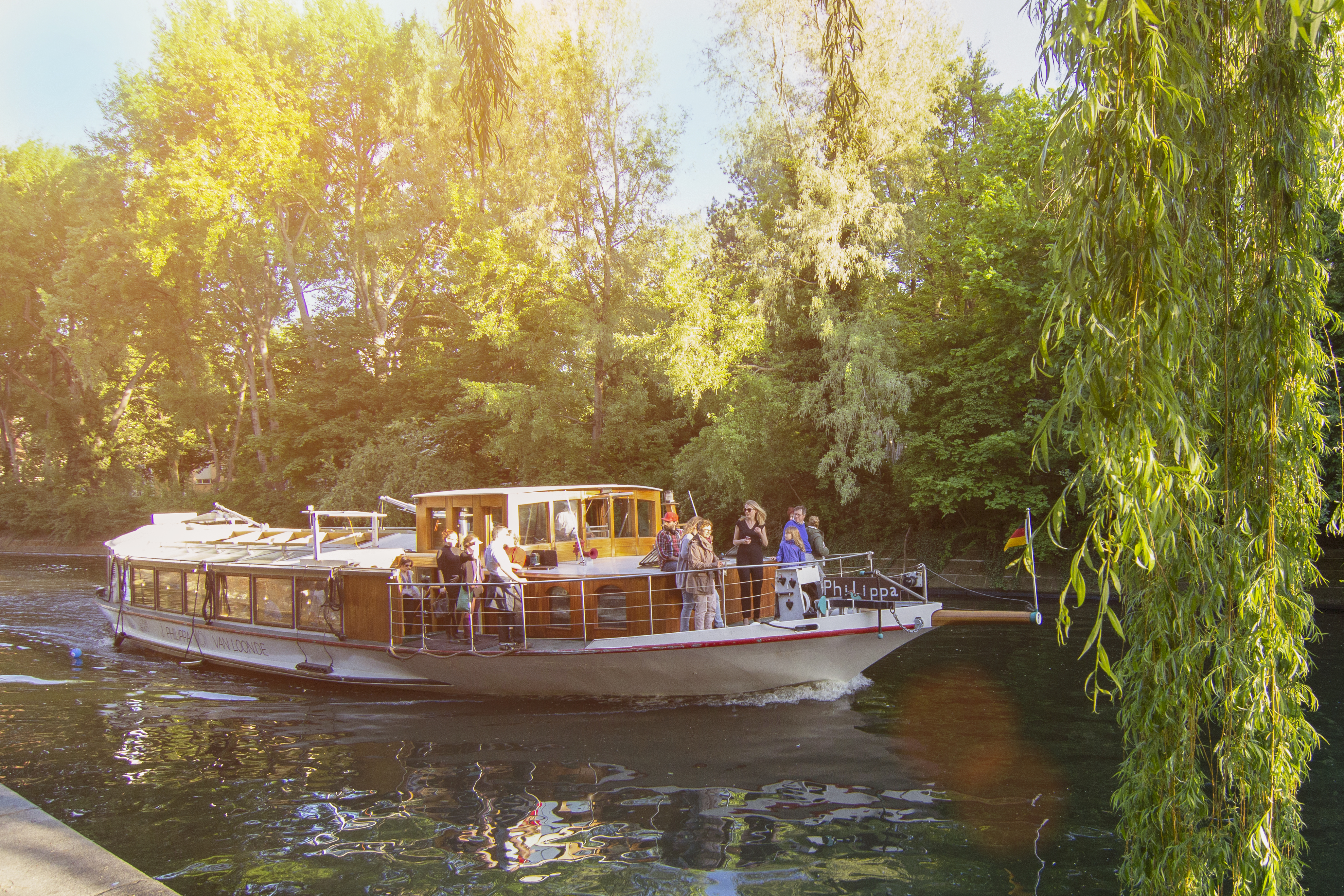 Ship Philippa for Company Events and Weddings in Berlin
