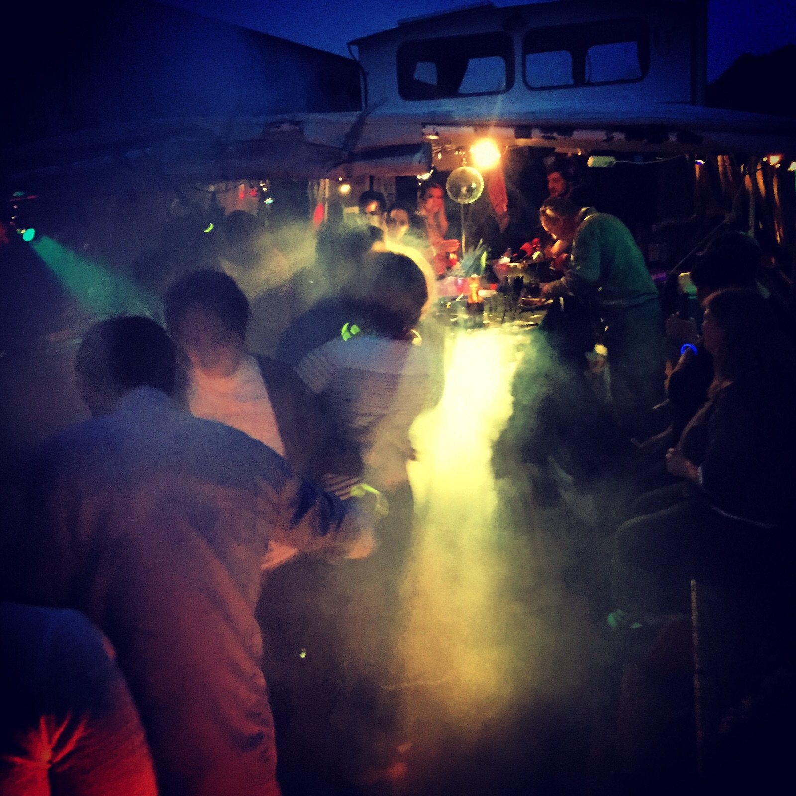 Rent party boat Jimmy | Berlin boat tour with grill and music