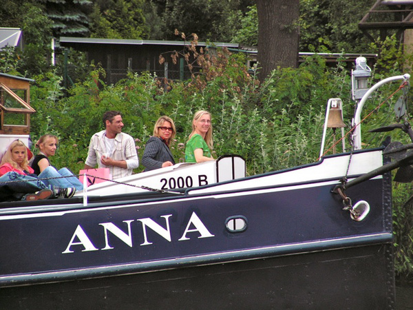 Rent the classic ship Anna | Boat tour on the Spree