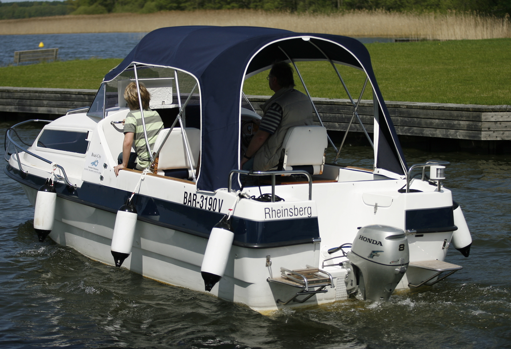 Clara Motorboot in Spandau mieten | Bootsverleih