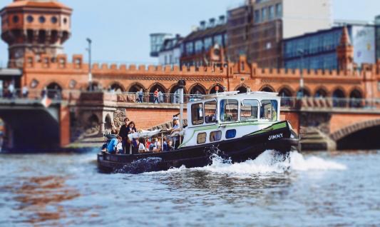 Berlins schönste Bootstouren und Events auf dem Wasser