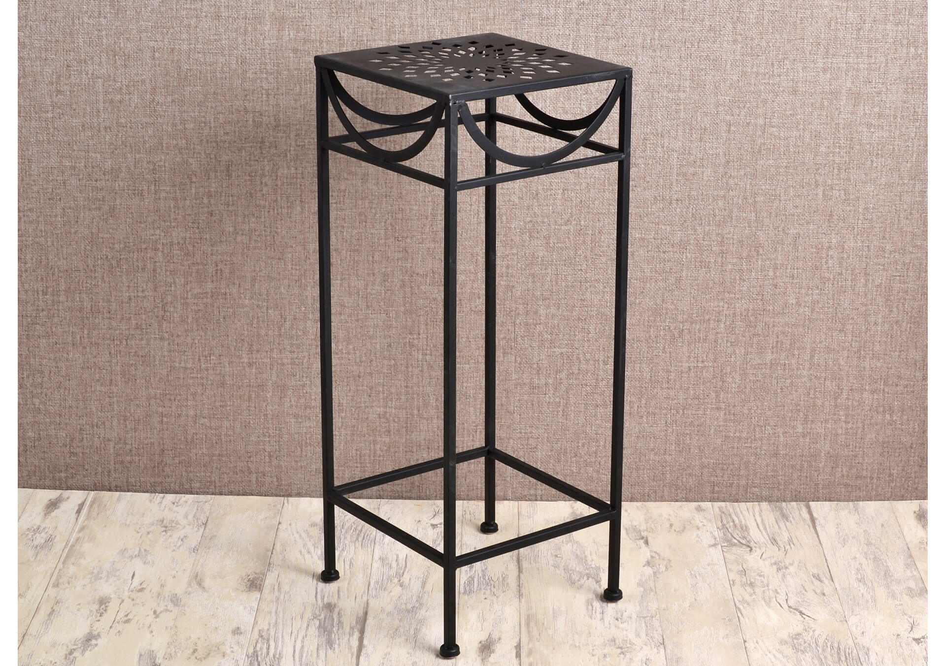 Medium Square Metal Plant Stand in Black