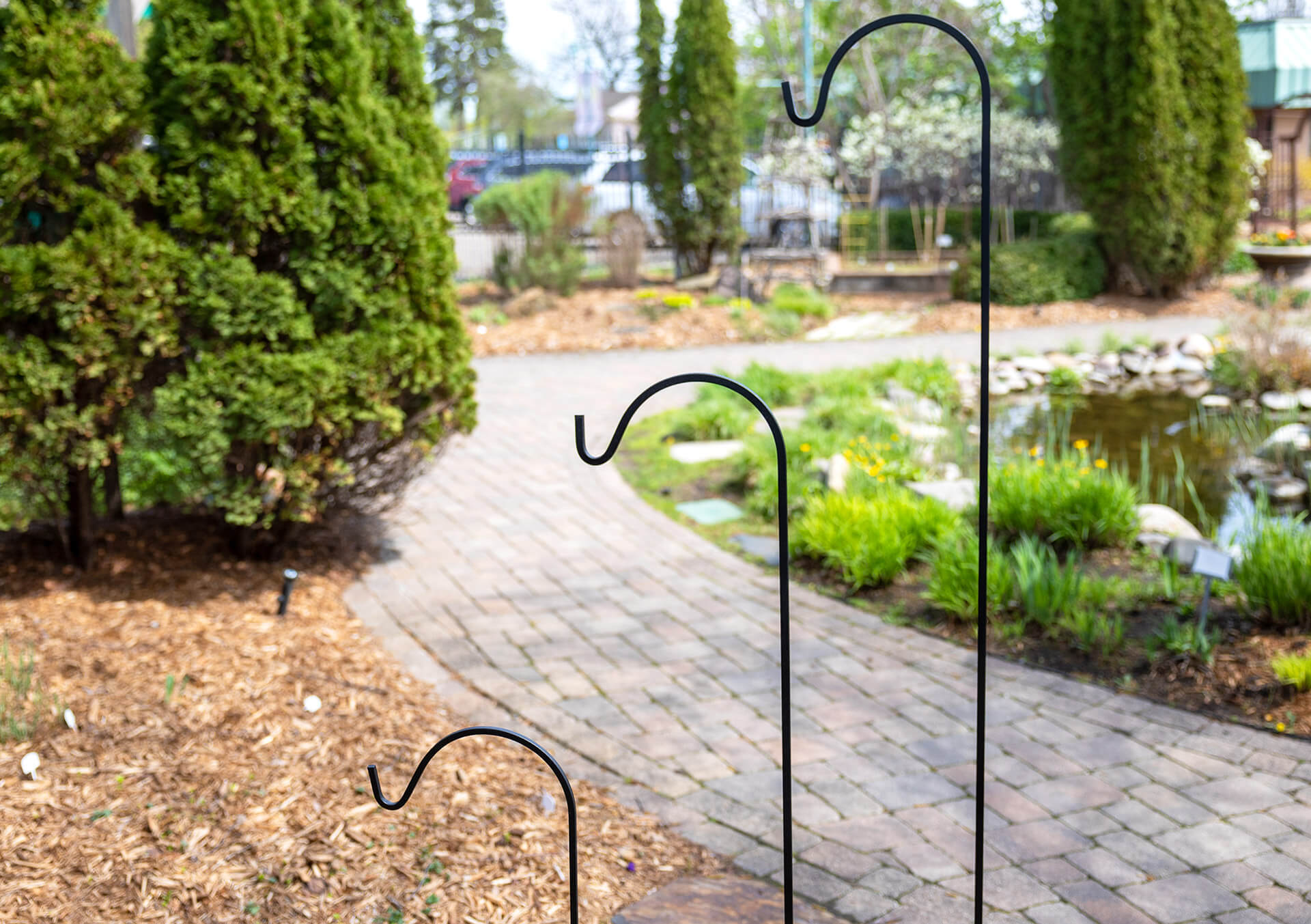 Shop Garden Stakes And Plant Supports | Bachman's