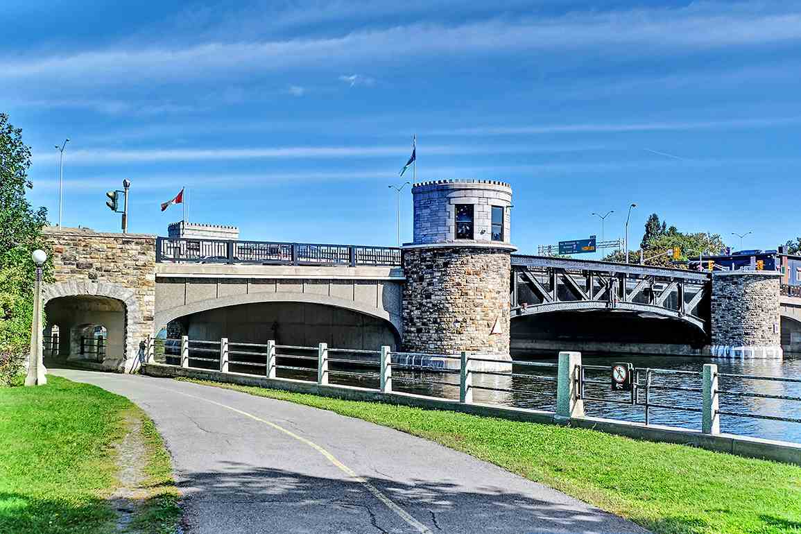 Engel & Völkers | Ottawa Central | West Centretown
