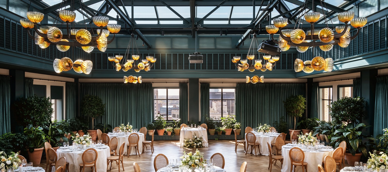 Book tower detroit wedding 60 photos - Astyledwedding.com