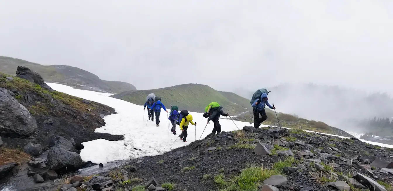 Tips to enjoy hiking in the rain