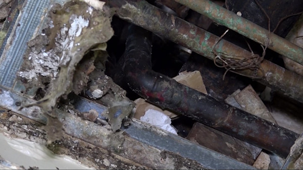 Bed-Stuy NYCHA residents say they have no hot water after major ceiling ...