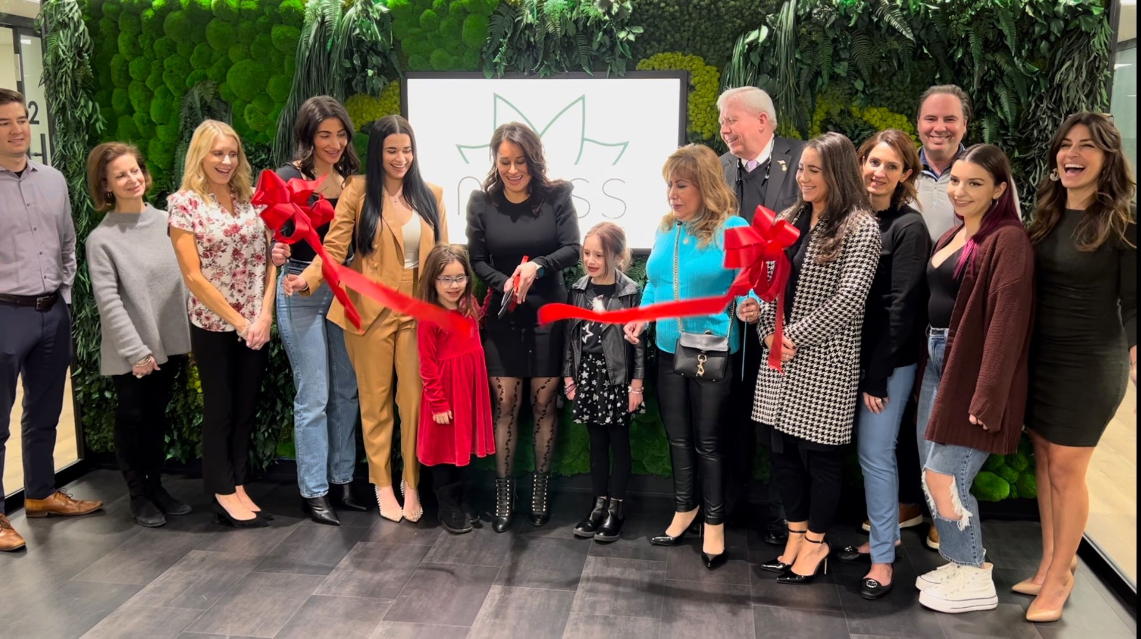Skin Bar New York opens new location in Garden City; donates to victims ...