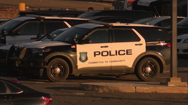 Police: Man accused of shooting at ride-share taxi outside girlfriend's ...