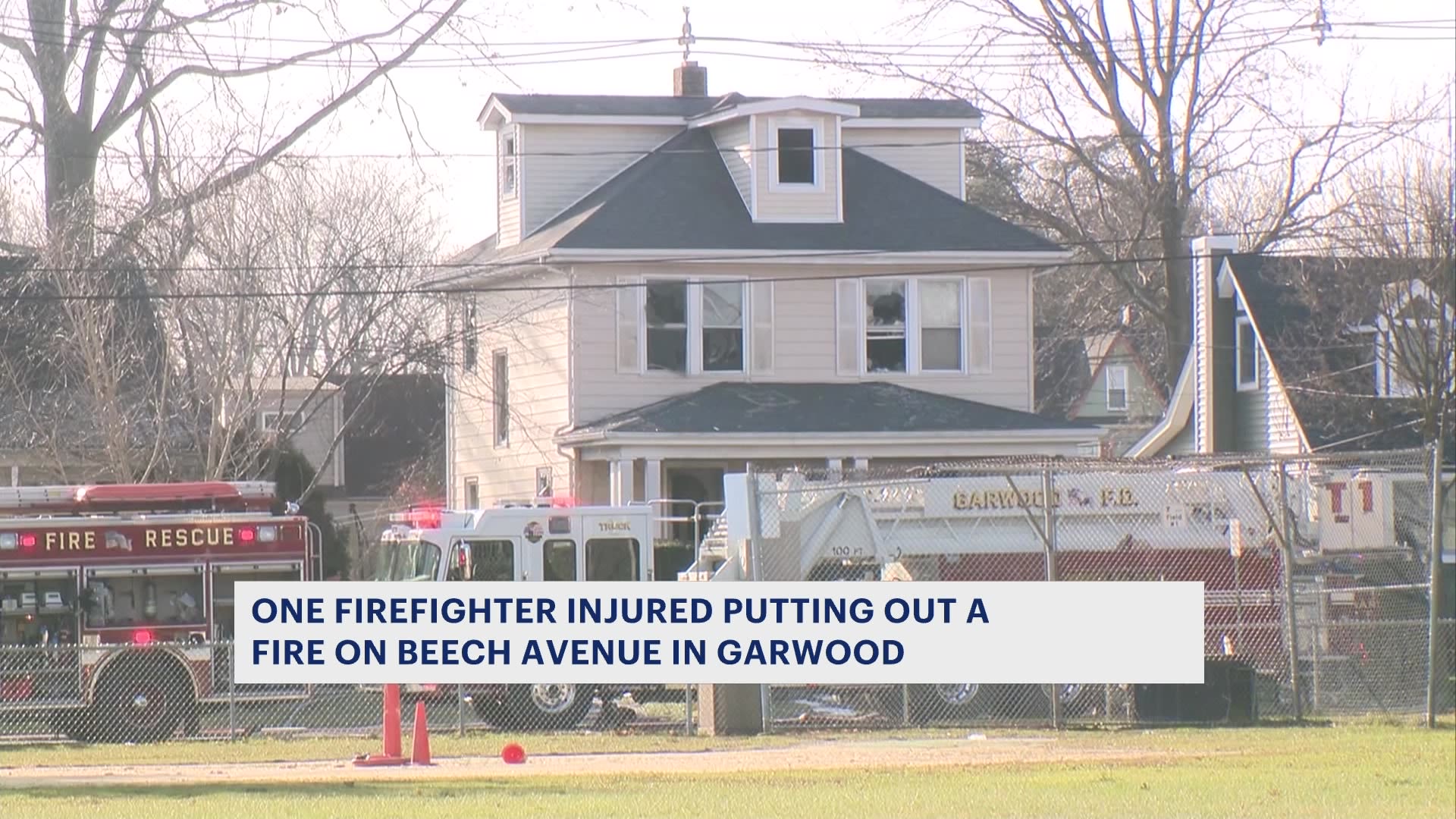 Fire officials: 1 firefighter injured during Garwood blaze