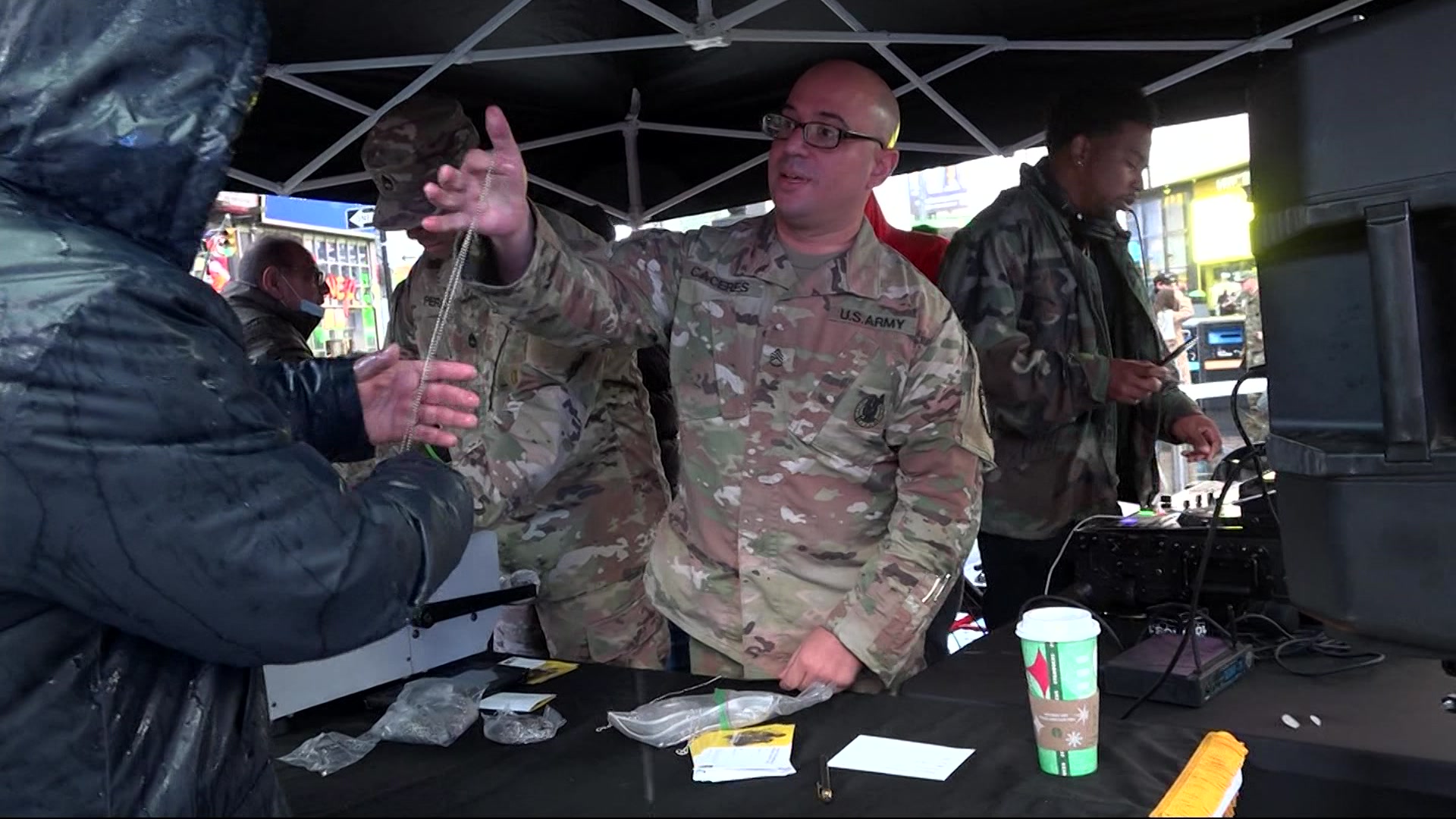 NYPD, FDNY pay respects to veterans in Times Square