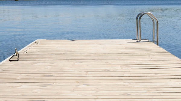 Police: 82-year-old man dies after falling off dock and into Lake Hopatcong