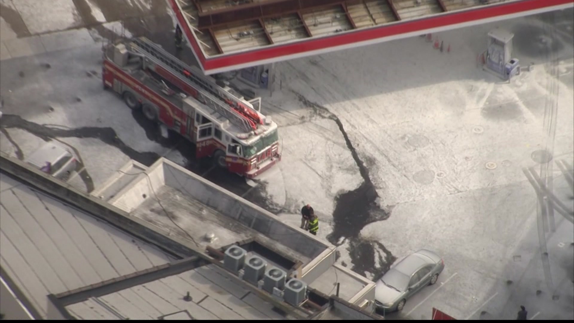 Massive fire tears through gas station in Borough Park