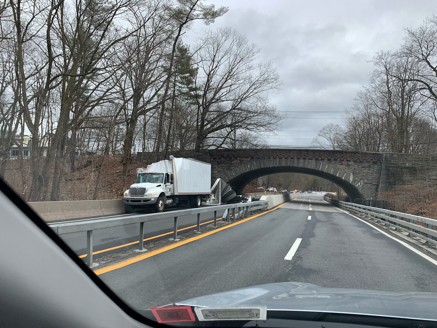 Saw Mill River Parkway reopens following truck overpass strike in ...