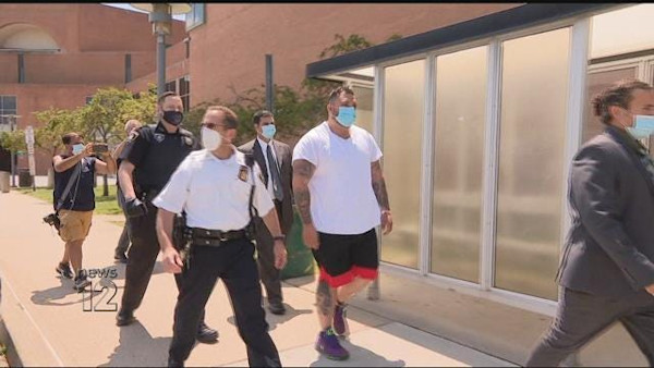 DA: NYPD officer among 3 charged in Long Island drug distribution ring