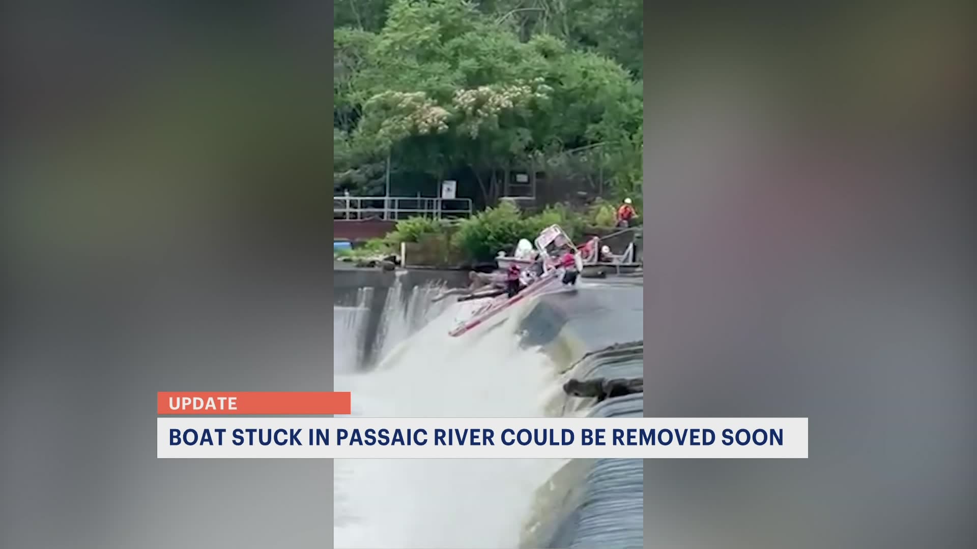 Boat that went over falls of Passaic River could be pulled out Monday ...