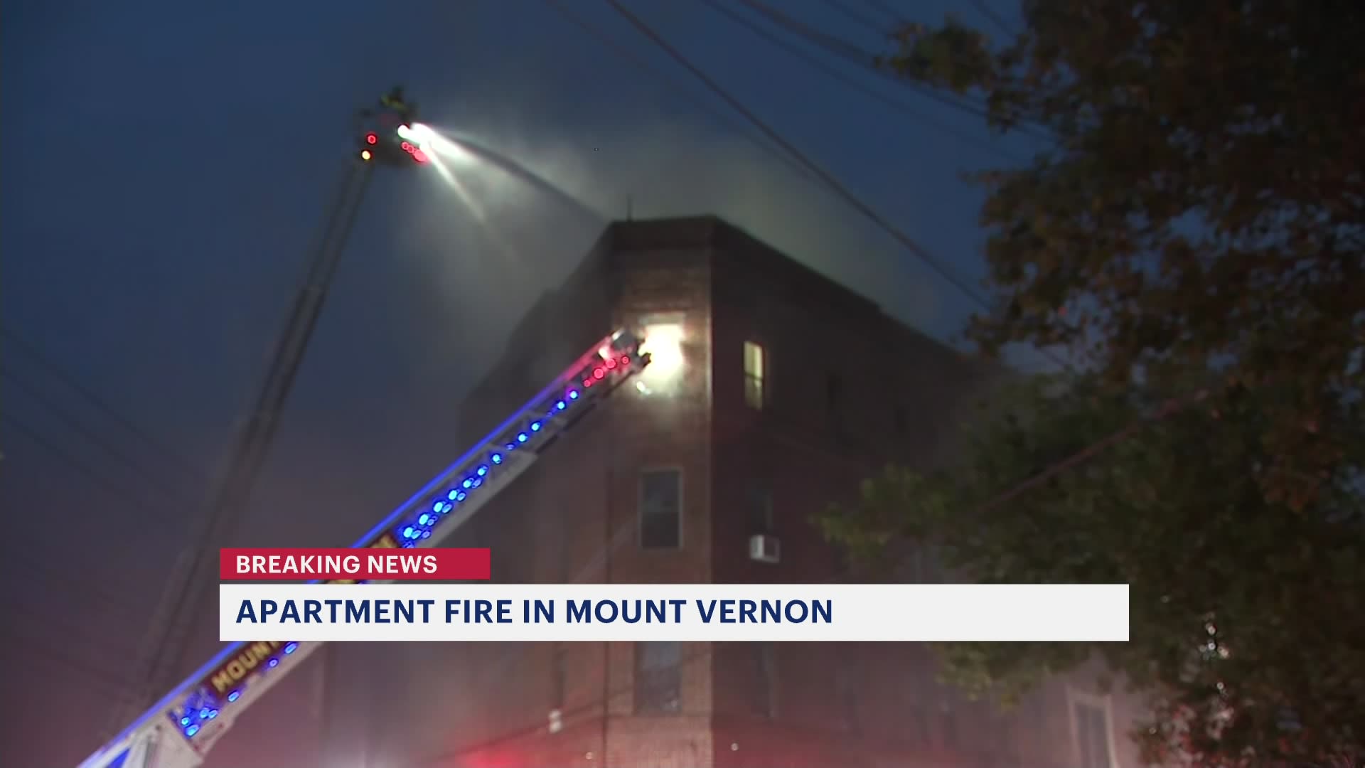 Firefighters respond to 2-alarm fire at Mount Vernon apartment building