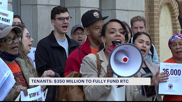 Tenants rally outside city housing courts to demand mayor fully funds ...