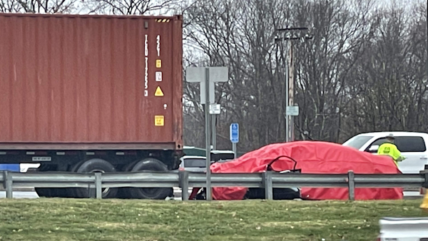 State police: Deadly tractor-trailer and car crash closes I-95 southbound service plaza in Milford