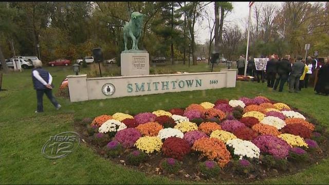 Ceremony held for rededication of Smithtown bull
