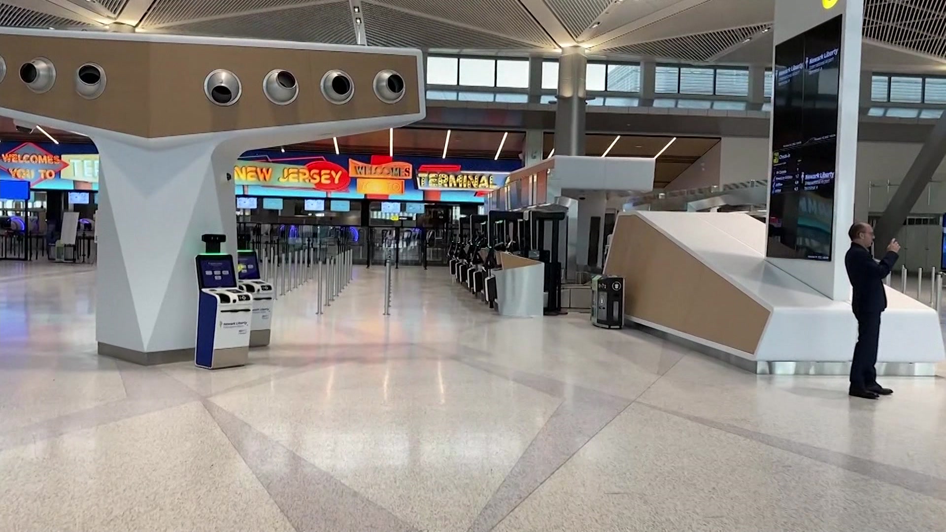 Ribbon cutting held for new Terminal A at Newark Liberty Int’l Airport