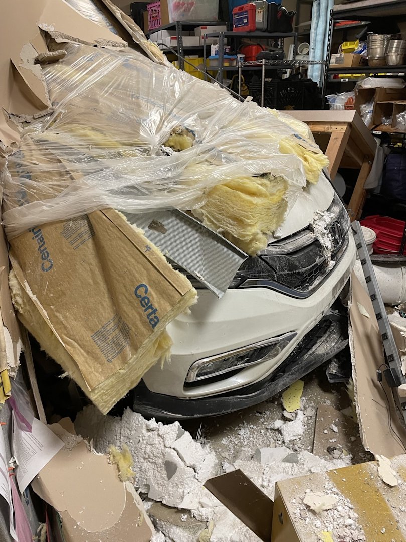 Police: Woodland Park man smashes car through building in Fairfield ...