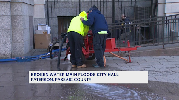 Burst water pipe floods Paterson City Hall