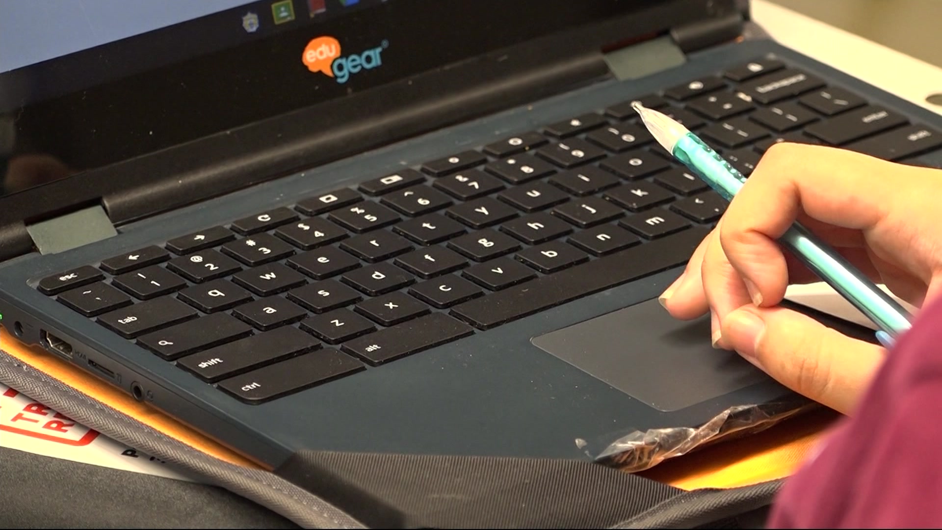 NYC schools chancellor: 60,000 students still without proper devices ...