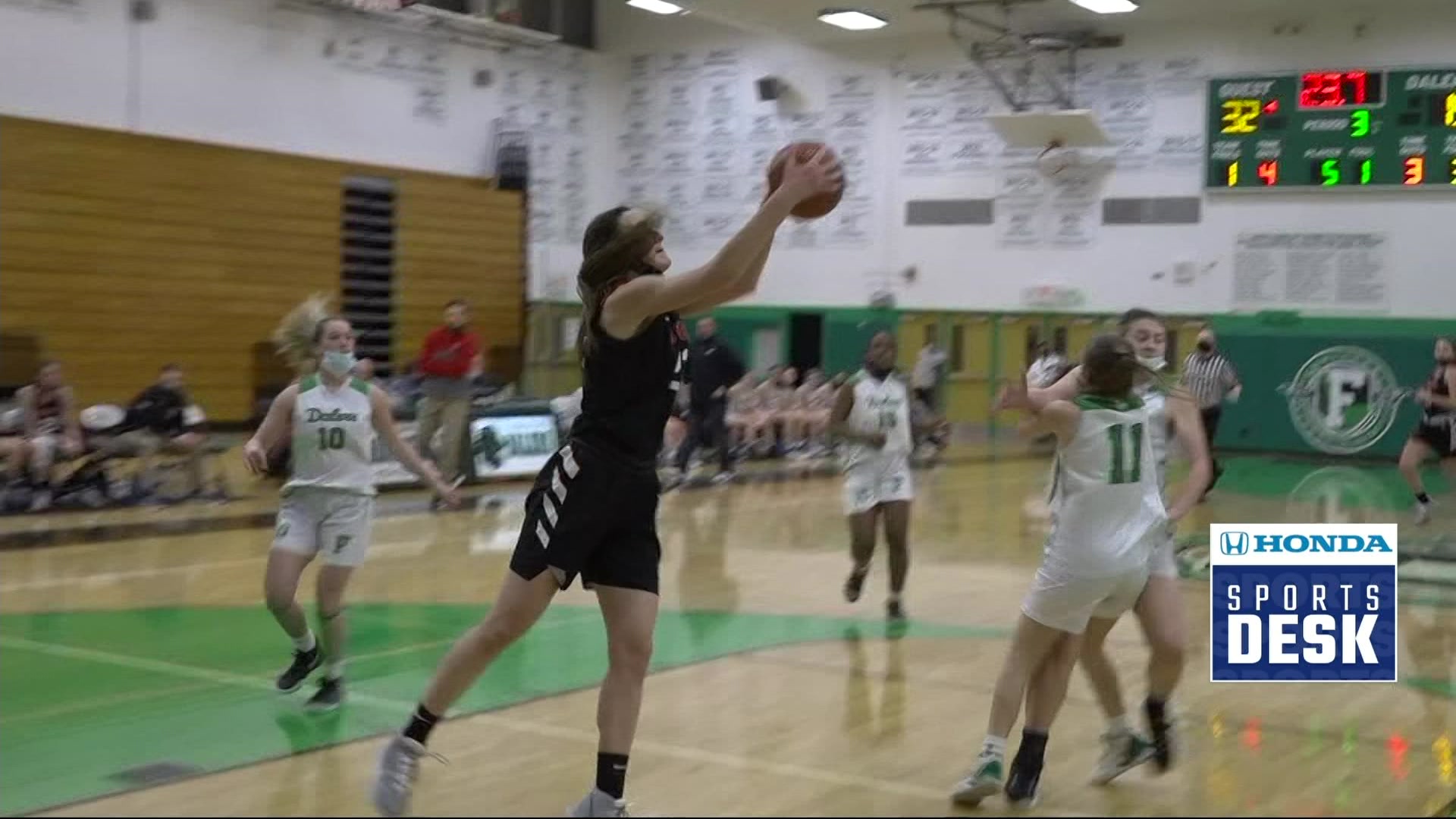 Syosset girls keep perfect record alive