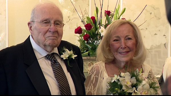 Couple celebrates 72 years of marriage with Valentine's Day vow renewal ...