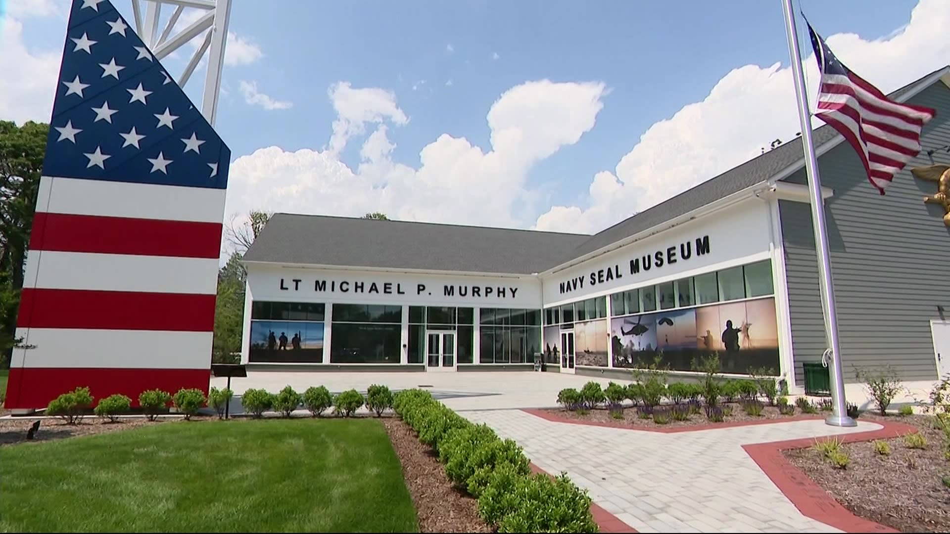 Dedication ceremony held for Lt. Michael P. Murphy Navy SEAL Museum ...