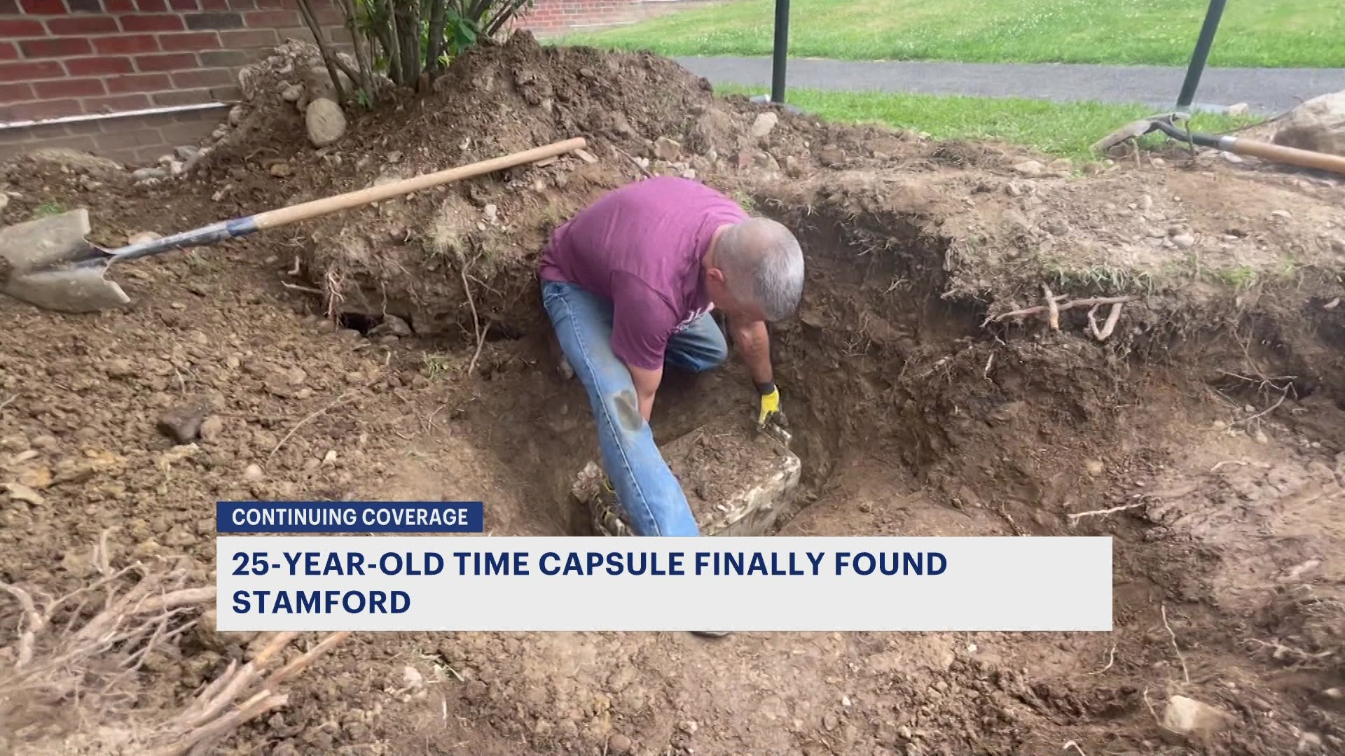 25-year-old time capsule finally found at Stamford school after days of ...
