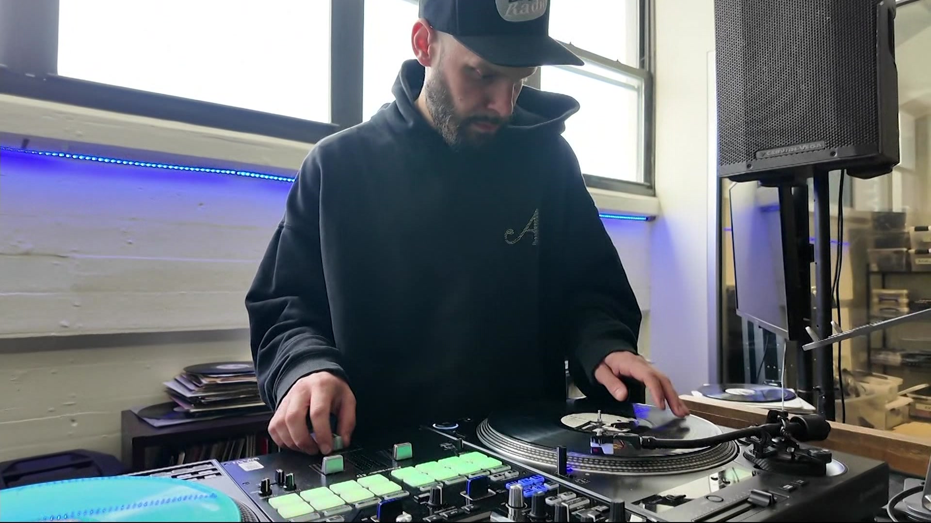 News 12 | Brooklyn | From Paper Bag Factory To Creative Hub 315 ...
