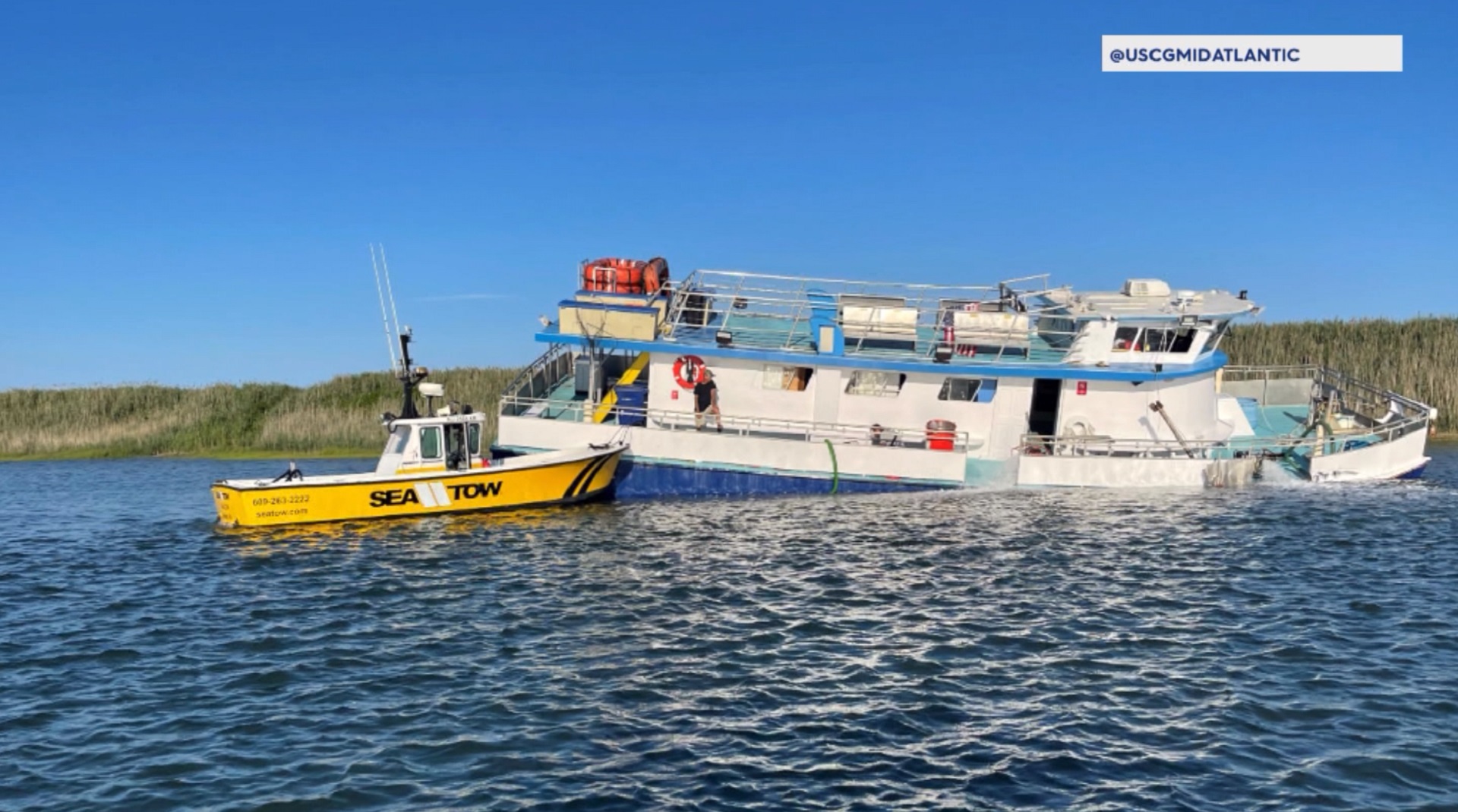 22 passengers rescued off sinking deep-sea fishing boat along Jersey Shore