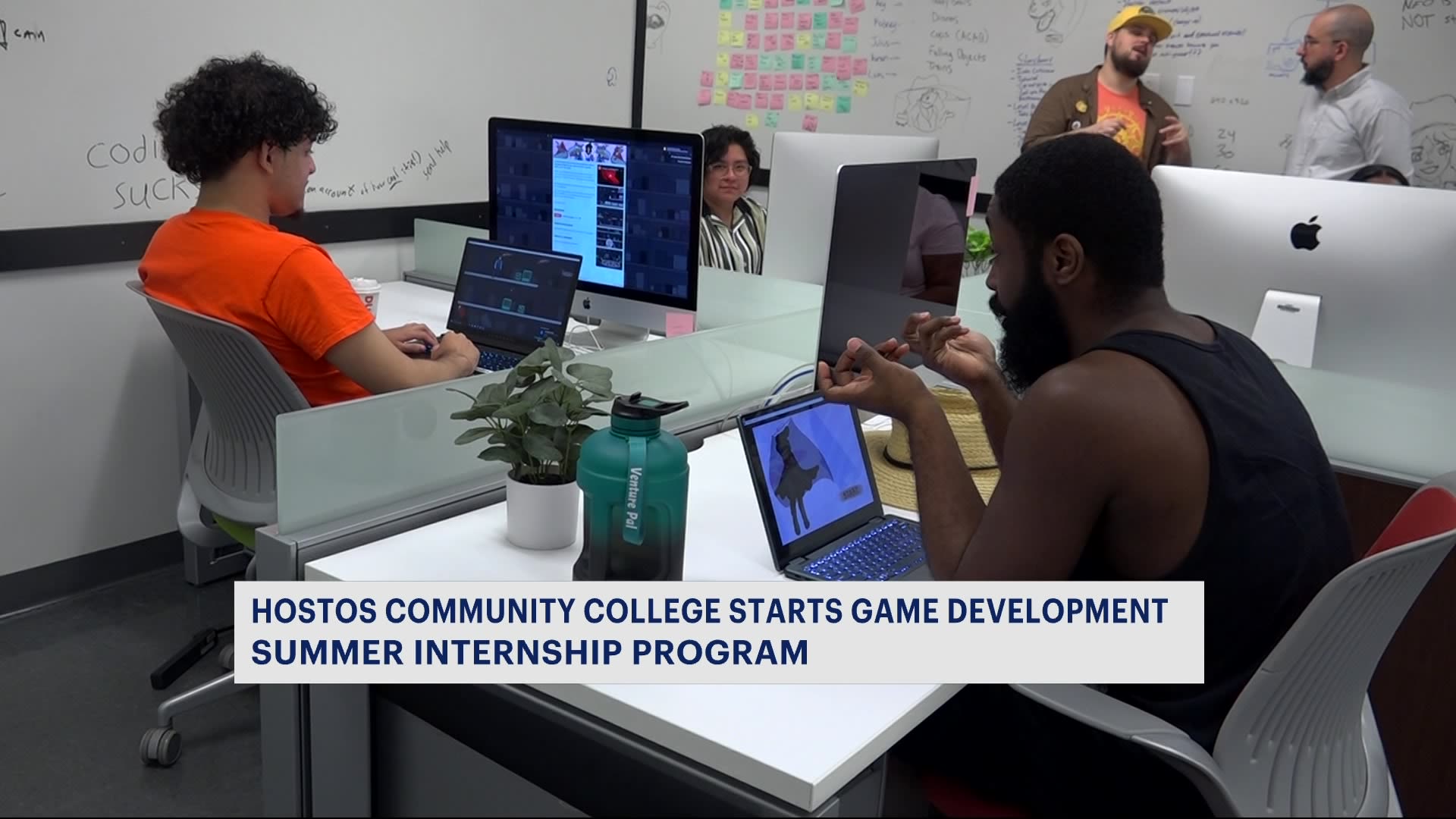 Hostos Community College hosts program for students to create a video game