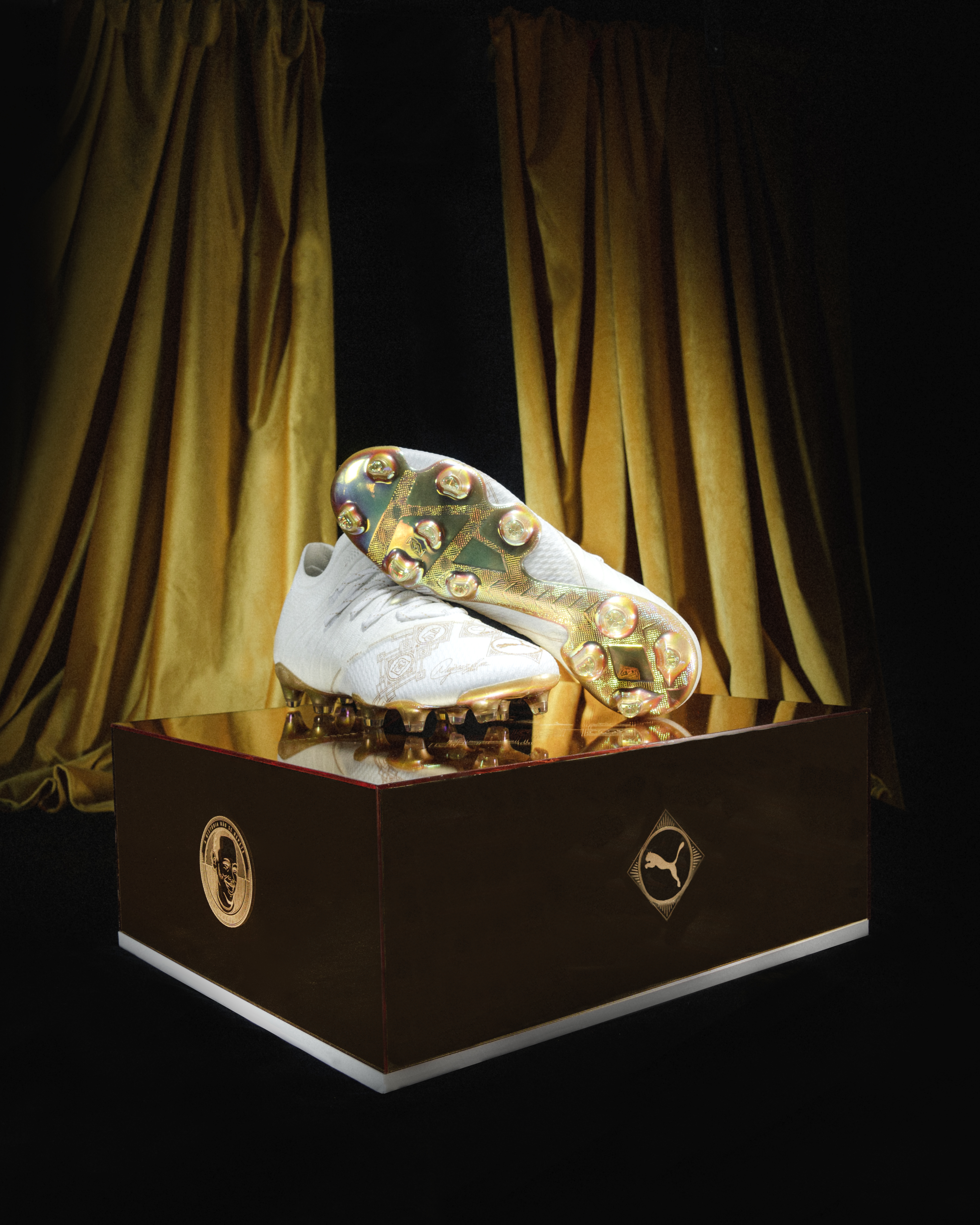 how to draw neymar shoes