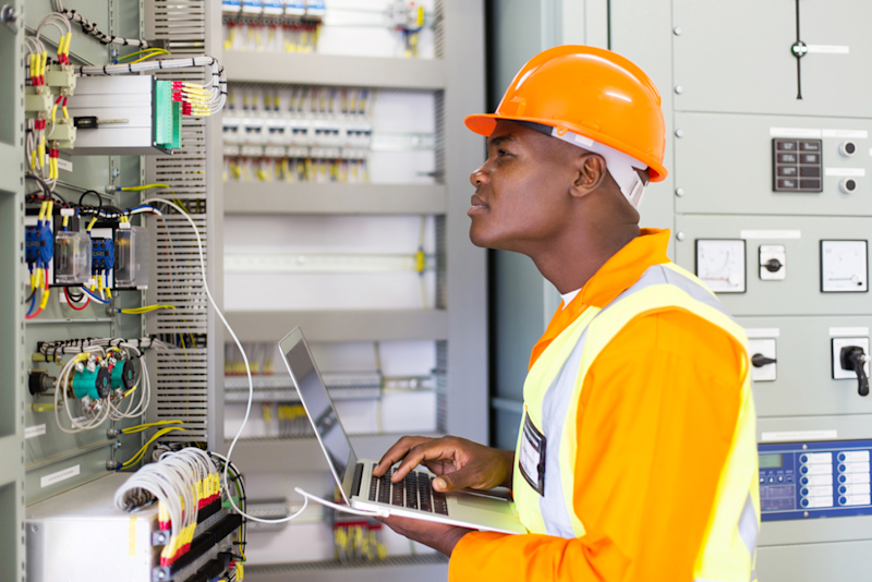 25 Essential Electrician Tools for 2020